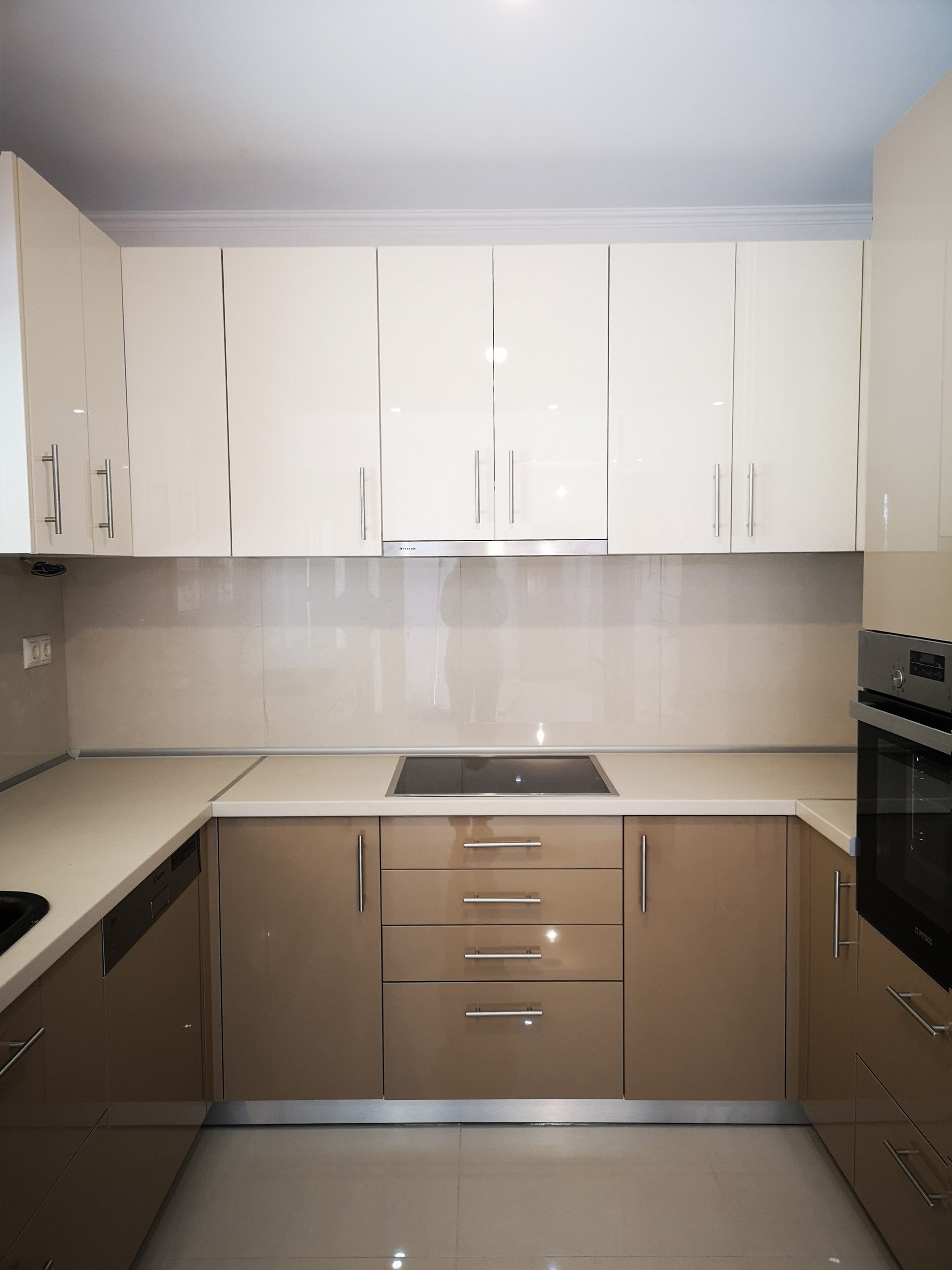 Sylon – By Kalaitzoglou